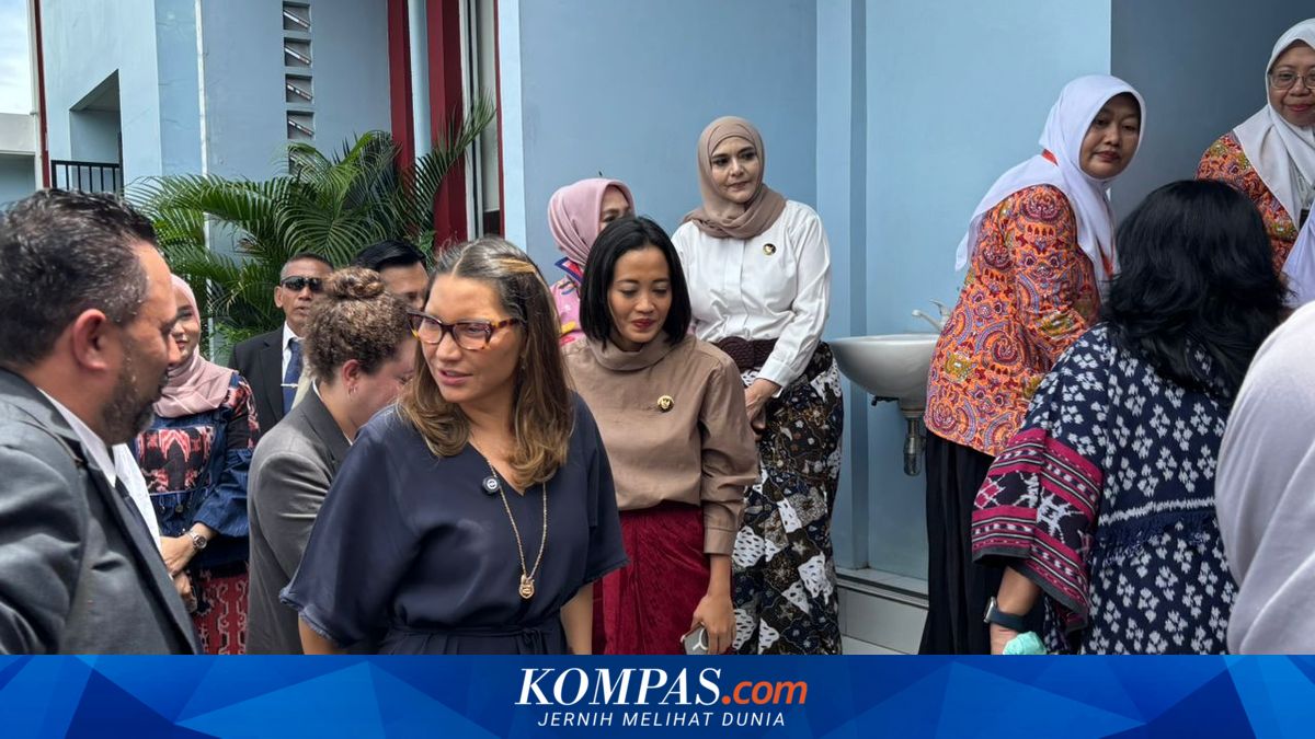 Berbagi Pengalaman, Ibu Negara Brasil Kunjungi SPPG di Halim dan SD ...