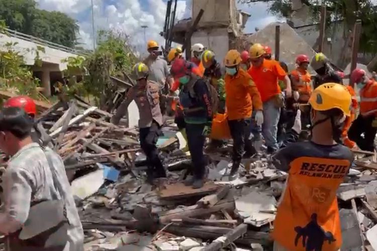 Berita Terkini Harian Pekerja-tewas-tertimpa-bahan-bangunan-ruko Terbaru Hari Ini - Kompas.com