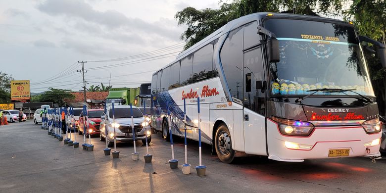 Berita Harian Jalur Bumiayu Macet Terbaru Hari Ini - Kompas.com