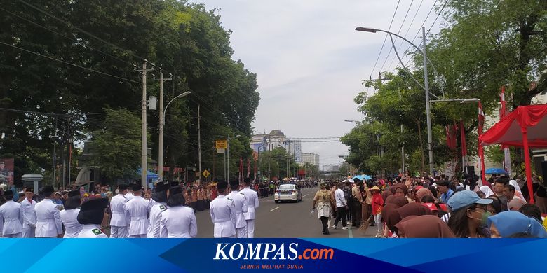 Ribuan Warga Tumpah di Jalan Pemuda Semarang, Rela Menunggu Berjam-jam ...