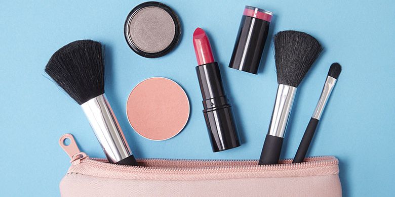 Ingin Tampil Cantik Tiap Saat, Tiga Jenis Make Up Ini Wajib Ada di ...