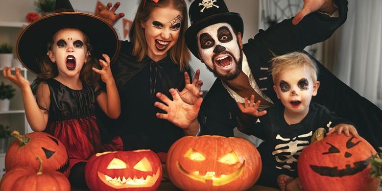 7 Rekomendasi Kostum Perayaan Halloween yang Menyeramkan