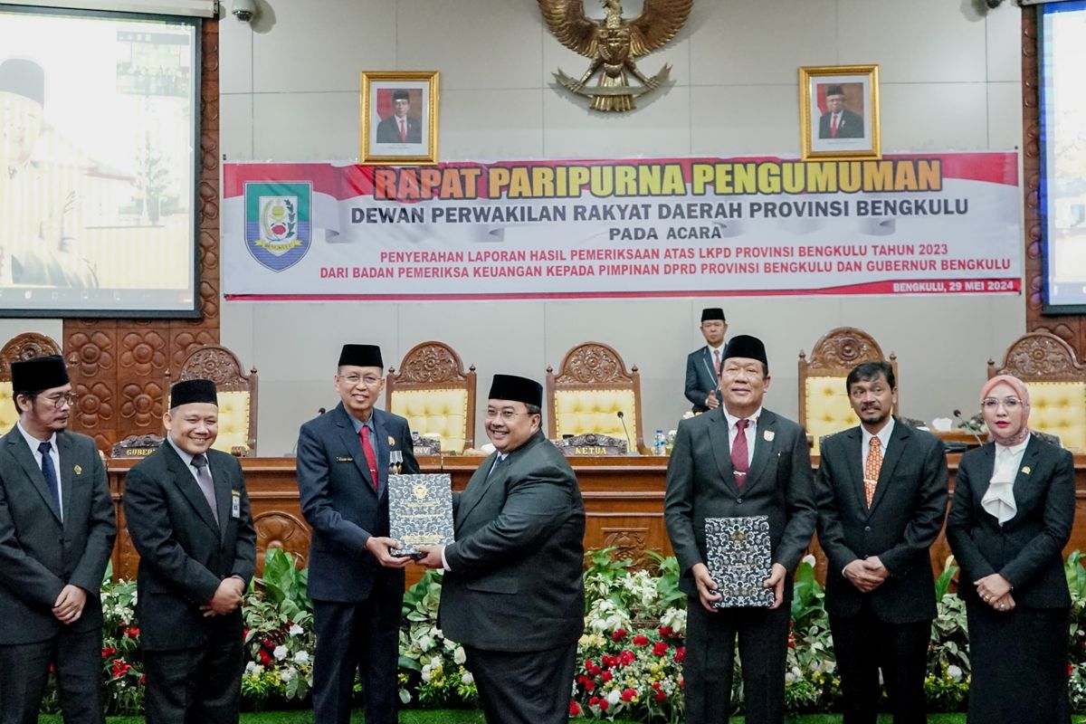 Pemprov Bengkulu Raih Opini WTP 7 Kali Berturut-turut, Gubernur Rohidin Dapat Apresiasi