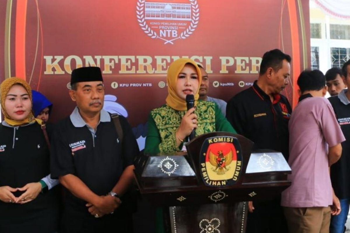 Evi Apita Maya, Petahana DPD yang Heboh karena Kasus Foto Cantik ...
