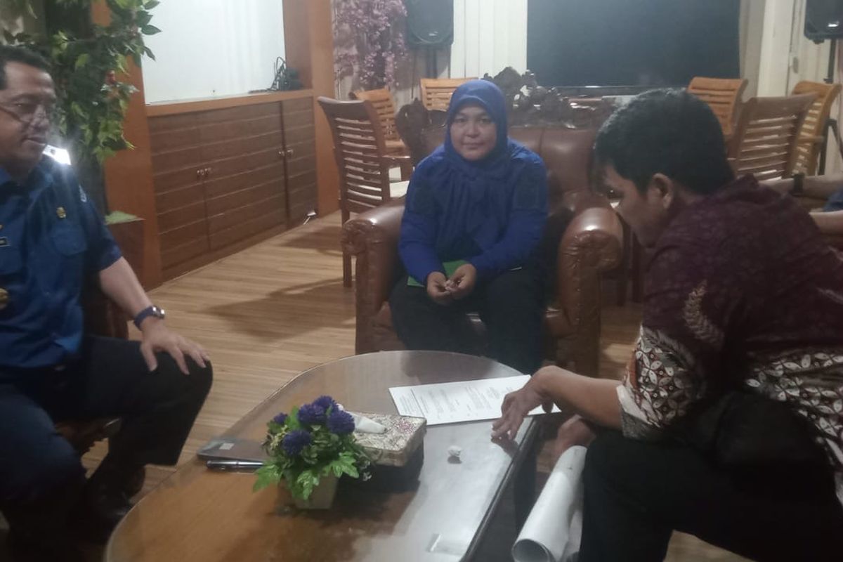 Supian Suri dan Dedi Mulyadi Turun Tangan, Sandi Butar Butar Kembali Jadi Damkar Depok