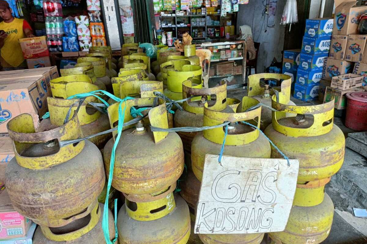 Stok Elpiji 3 Kg Langka di Banten, Saat Tulisan "Gas Kosong" Hiasi ...