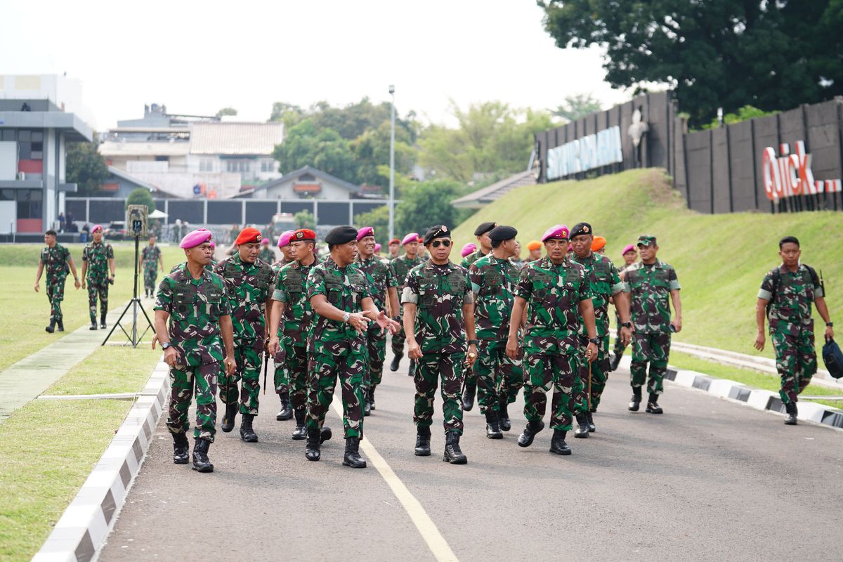 Didampingi Para Komandan Pasukan Elite, Panglima TNI Cek Kesiapan ...
