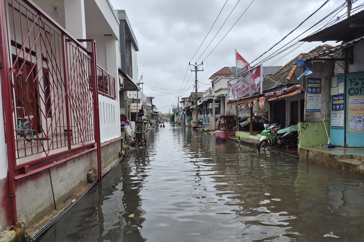 Kampung yang Hampir Tenggelam di Tengah Kawasan Elit Utara Jakarta