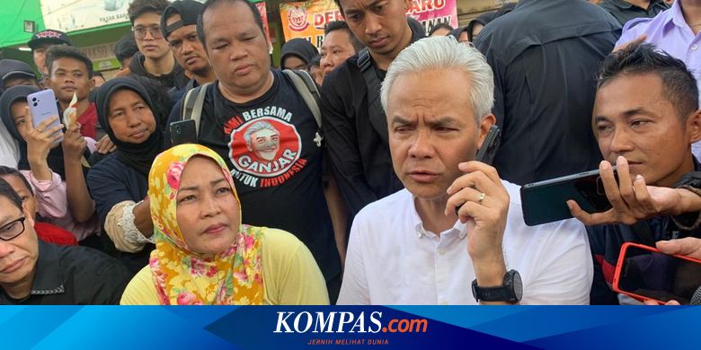 Blusukan di Warakas, Ganjar Pranowo Naik Getek hingga Santap Lontong Padang