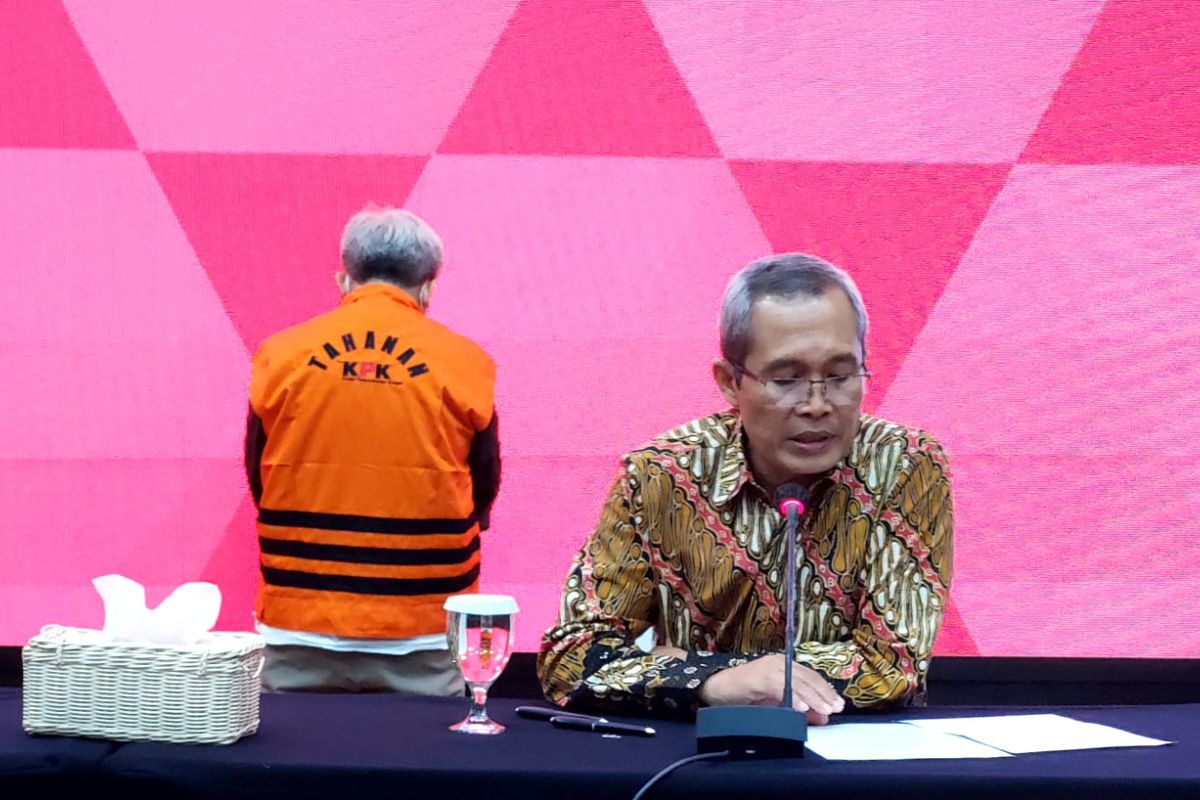 KPK Tetapkan Eks Dirut BUMN PT Amarta Karya sebagai Tersangka TPPU KPK Tetapkan Eks Dirut BUMN PT Amarta Karya sebagai Tersangka TPPU