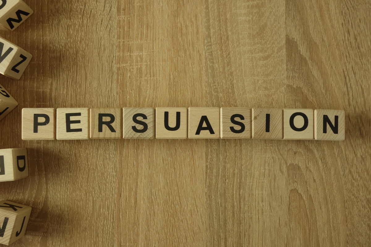 Pengertian Teks Persuasi, Struktur, Ciri-ciri, dan Contohnya