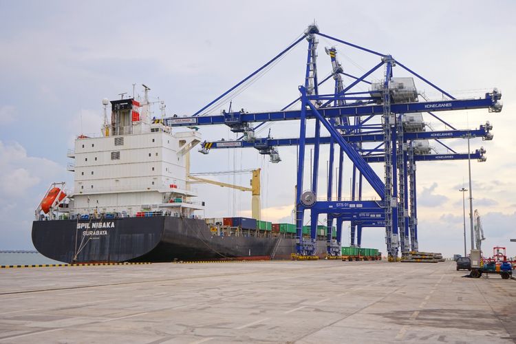 Posisi Strategis Indonesia sebagai Poros Maritim Dunia