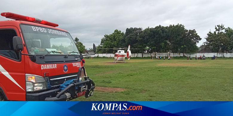 Helikopter BK 117 D2 Lakukan Pendaratan Darurat di Jombang Akibat Cuaca ...