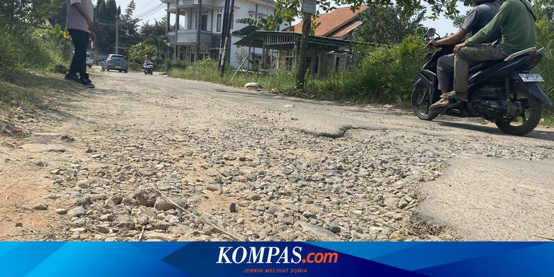 Keluh Kesah Warga Kota Bandar Lampung Jalan Rusak Tak Kunjung Diperbaiki