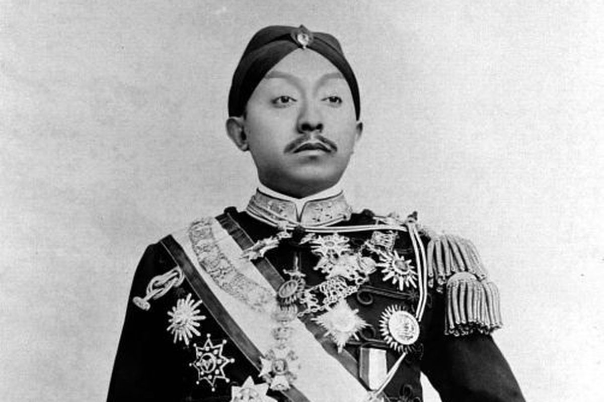 Sri Susuhunan Pakubuwono X: Biografi dan Kiprahnya