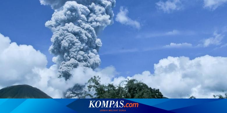 Hari Ini dalam Sejarah: Gunung Lokon di Sulawesi Utara Meletus Hebat ...