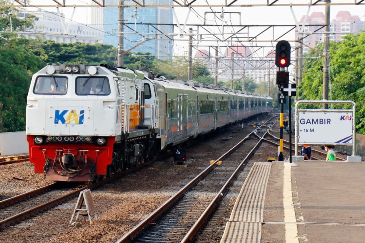 Tarif Parkir Motor dan Mobil Stasiun Gambir Terbaru 2025