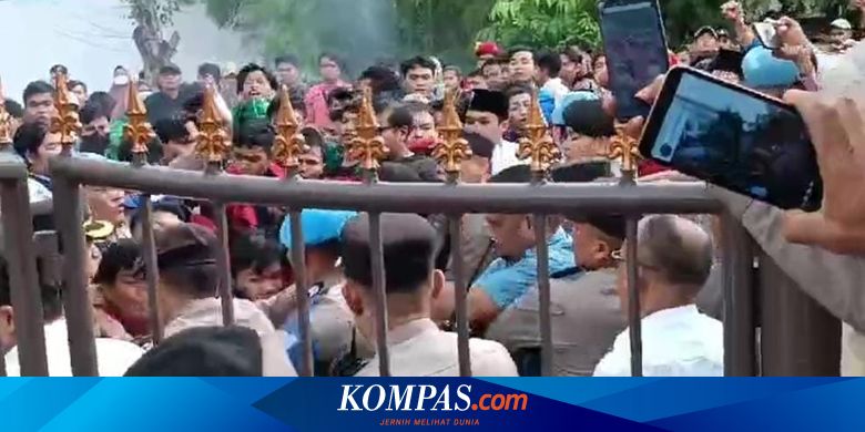 Demo Kriminalitas di Medan, Mahasiswa Bentrok dengan Polisi