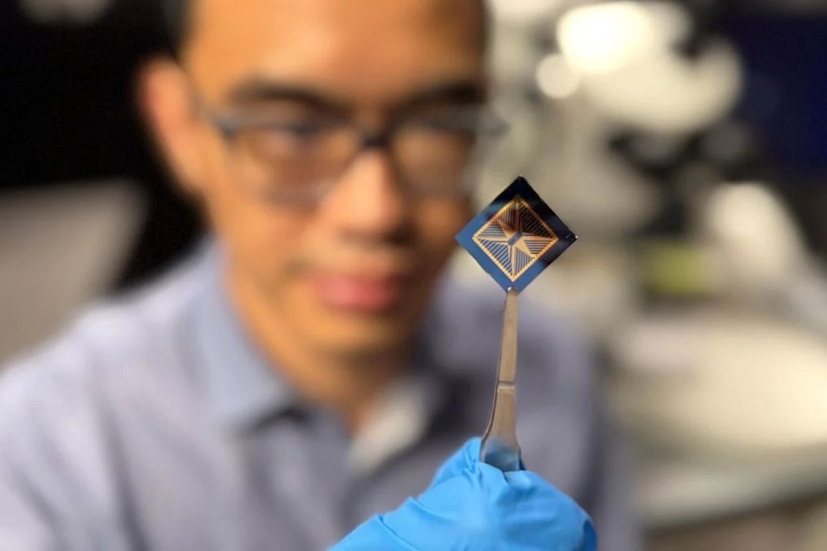 Ilmuwan Ciptakan Chip Mini yang Bisa Melihat, Berpikir, dan Mengingat ...