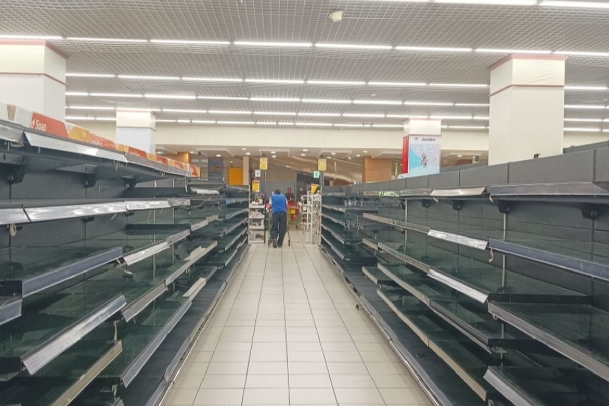 Menengok LuLu Hypermarket: Dulu Diresmikan Jokowi, Kini Sepi di Tengah ...