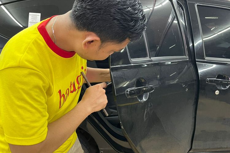 Paintless Dent Repair: Solusi Modern untuk Bodi Mobil Penyok