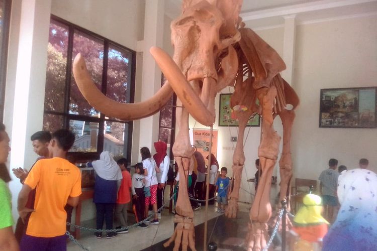 Replika Gajah Raksasa Diharapkan Jadi Wisata Edukasi Generasi Milenial