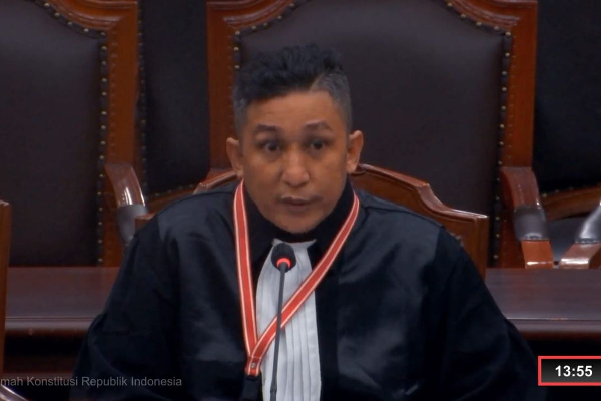 Momen Firdaus Oiwobo di MK: Suruh Lepas Toga hingga Salah Sebut Nama ...