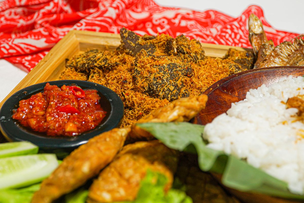 Resep Serundeng Daging Sambal Bajak, Bikin Stok Lauk Saat Akhir Pekan