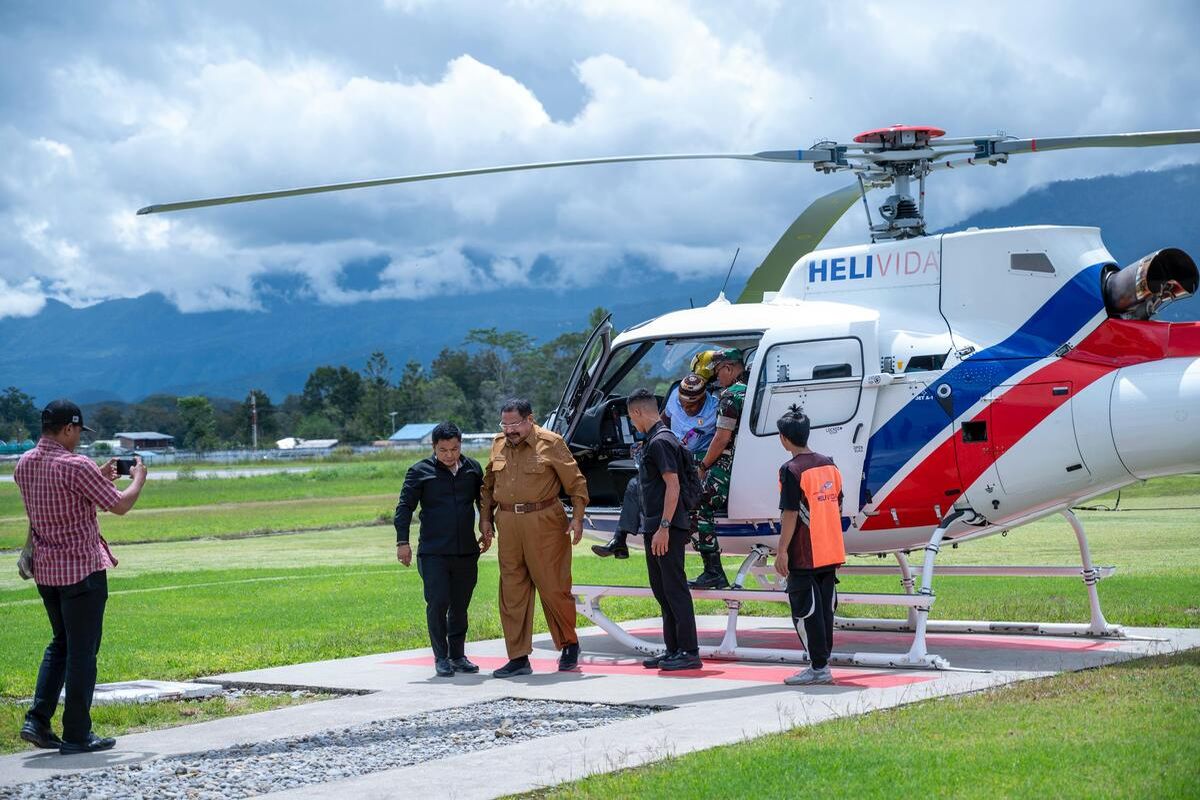 Gubernur Papua Pegunungan Gunakan Helikopter untuk Pantau Banjir, Ada ...
