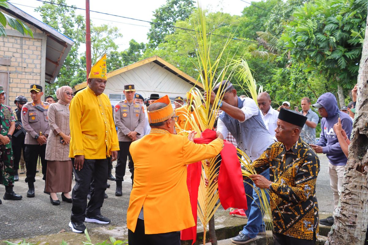 Kasus Pembunuhan di Tual Maluku Diselesaikan secara Adat, Kapolda dan ...