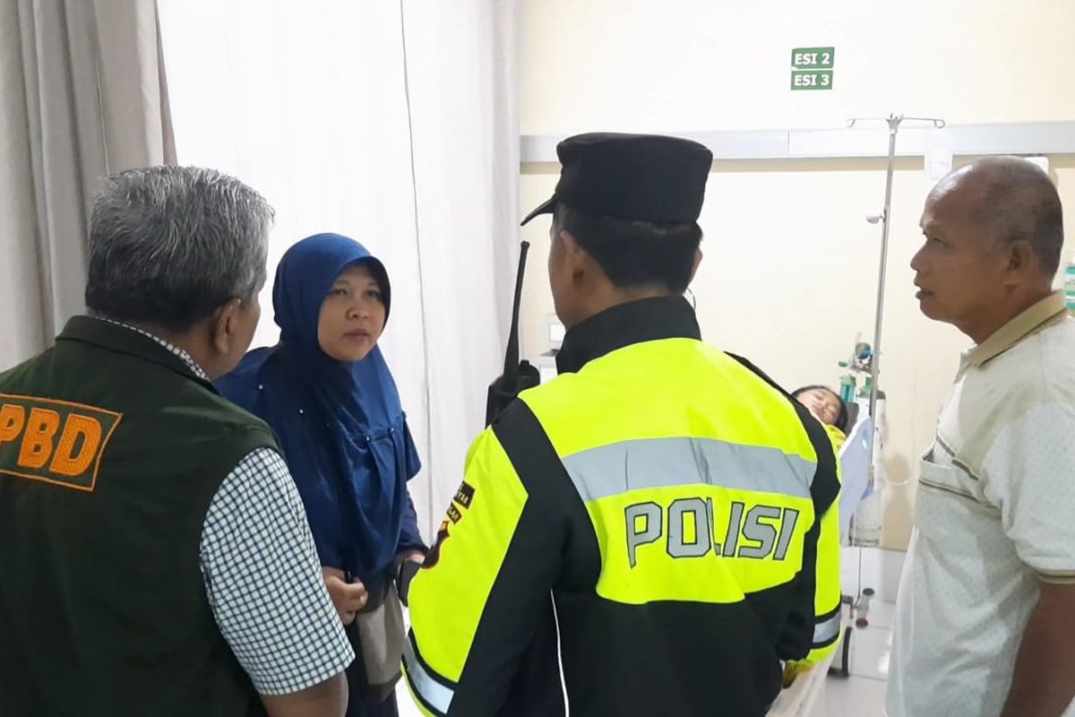 Joglo Tempat Ngaji di Gondangrejo Karanganyar Ambruk, 14 Anak Tertimpa ...