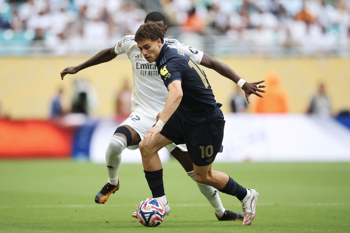 Alessio Tacchinardi Soroti Isu Juventus Usai Tumbang dari Real Madrid