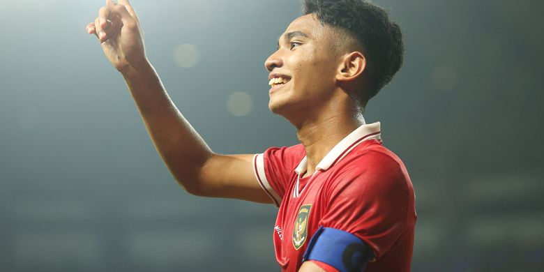 Sejarah Ban Kapten Sepak Bola