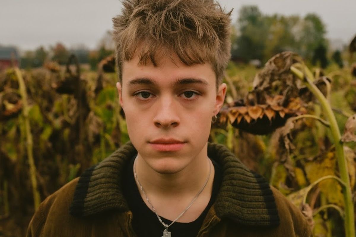 Lirik dan Chord Lagu 10 Steps dari Christian Leave