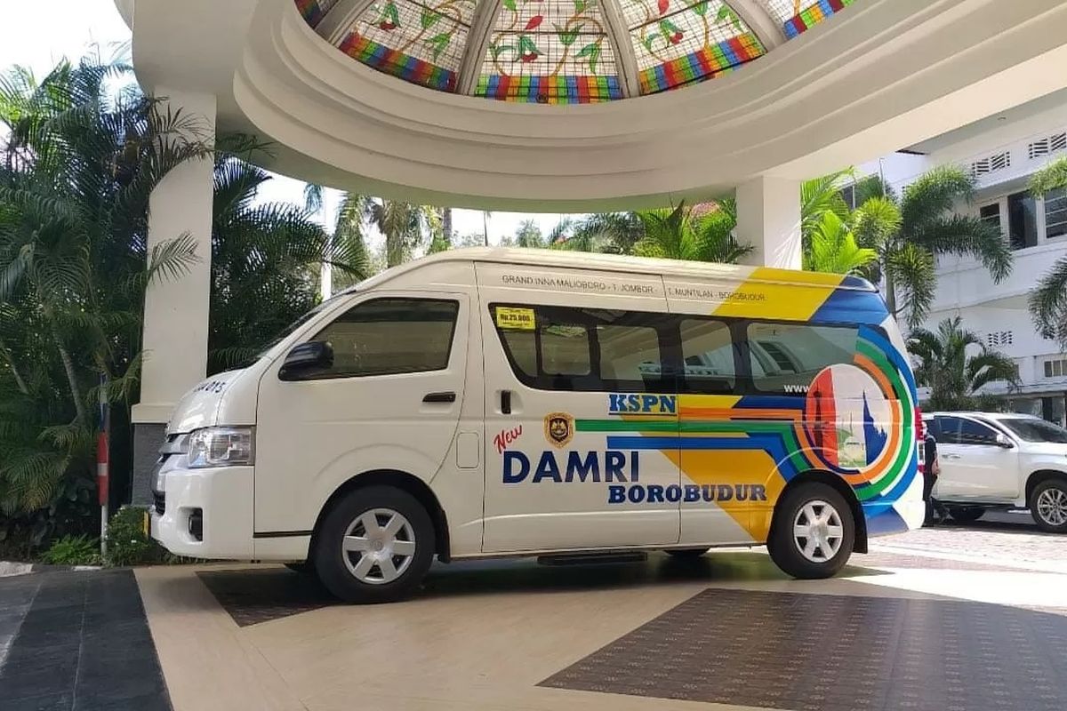Cek Jadwal dan Tarif Angkutan Wisata DAMRI di Yogyakarta