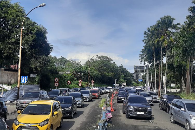 Berita Terkini Harian Lalu-lintas-di-puncak-bogor-macet Terbaru Hari Ini - Kompas.com