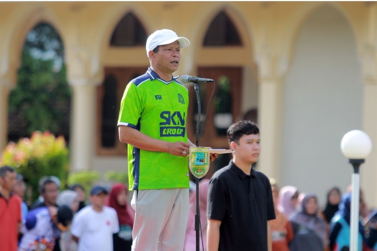 Hari Pertama Kerja, Wakil Bupati Kebumen Zaeni Miftah Pimpin Apel ASN