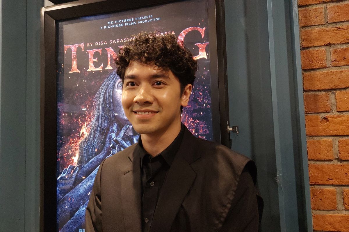 Syuting Film Tenung, Emir Mahira 17 Kali Masuk Angin