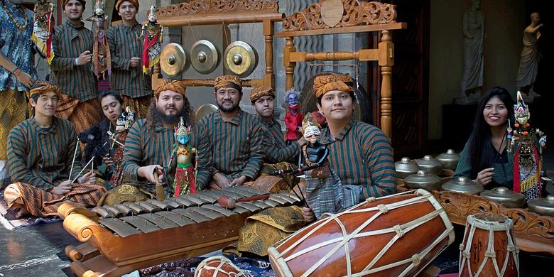 Sejarah Degung, Gamelan Khas Sunda