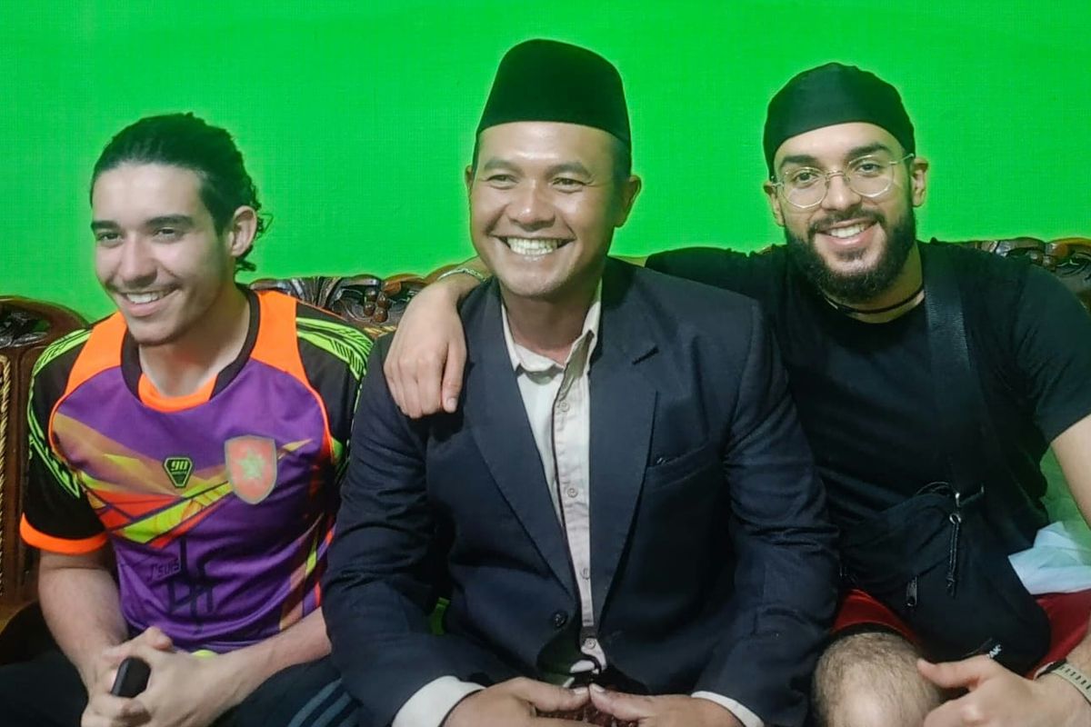 Saat Dua WNA Eropa Ikut Halalbihalal di Magelang, Awalnya Dikira Pesta ...