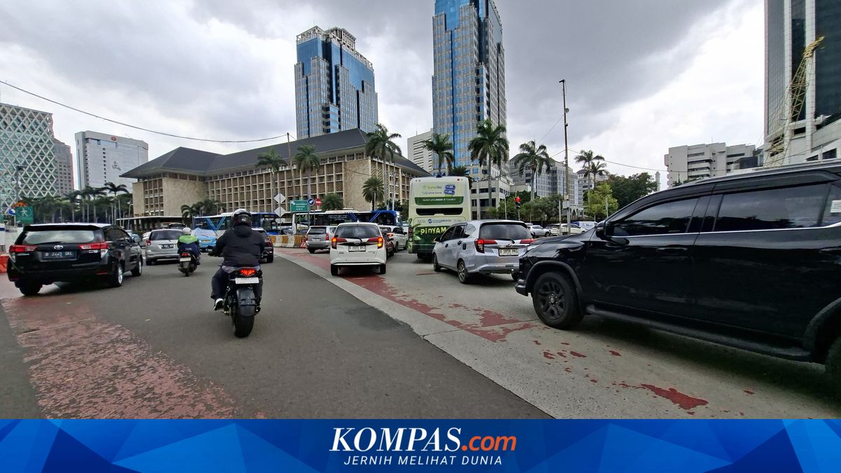 Tak Ada Lagi Jalanan Sepi, Usai Lebaran Sudirman-Thamrin Padat Lagi