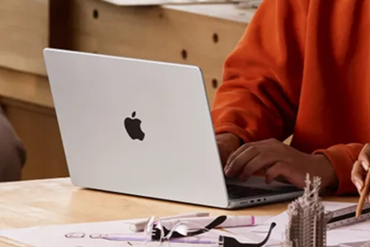Laptop MacBook Pro 14 Inci Chip M5 Meluncur, Harga mulai Rp 26 Juta
