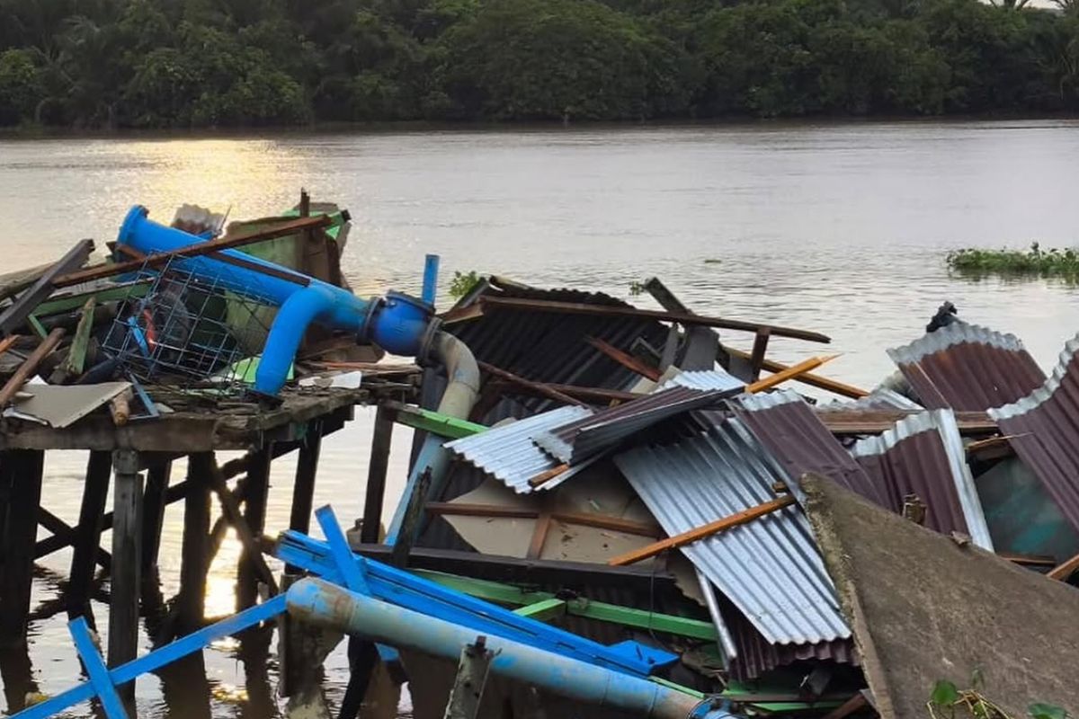 Tongkang Tabrak Bangunan Penyadap PDAM Kubu Raya, 1.700 Pelanggan Terdampak