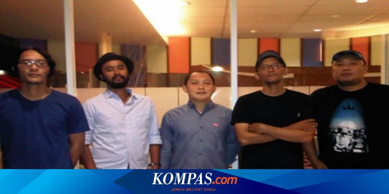 Pure Saturday Terkait dengan Polisi