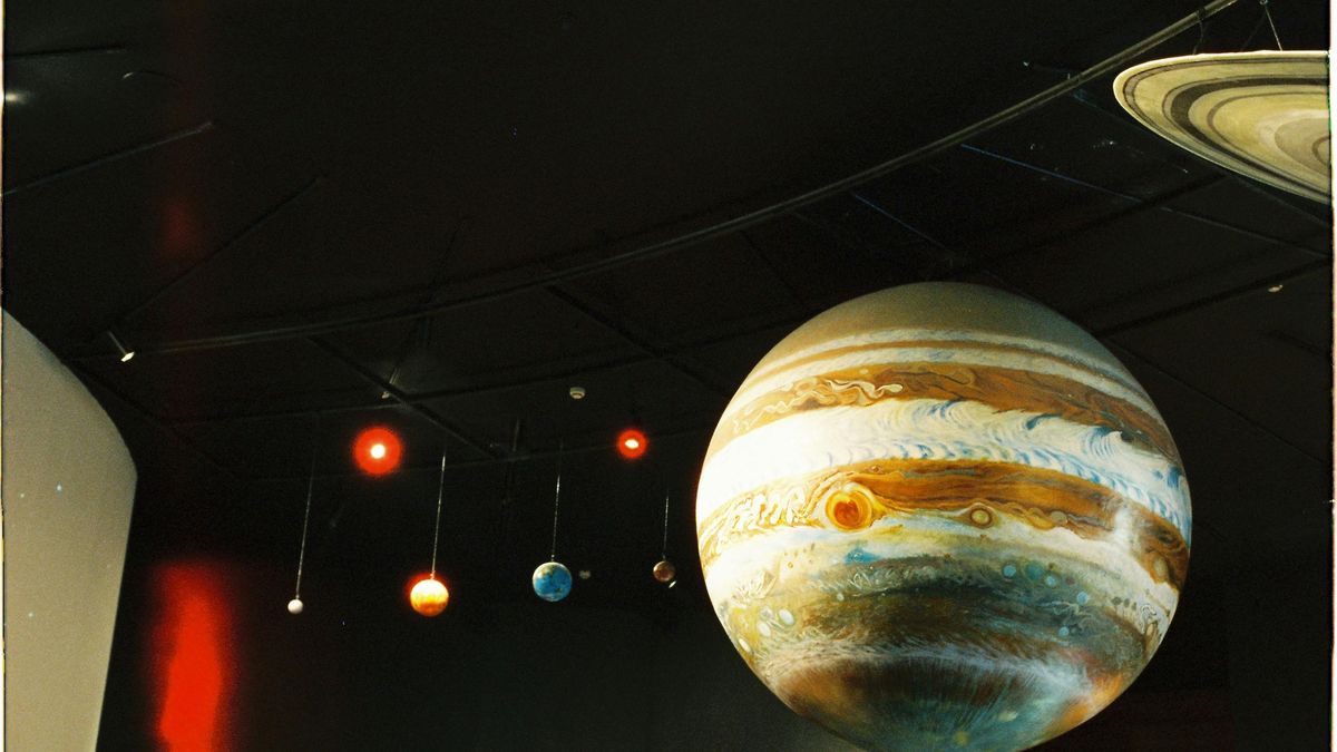 Planet yang Tidak Memiliki Satelit Alami: Daftar dan Alasan Ilmiahnya ...