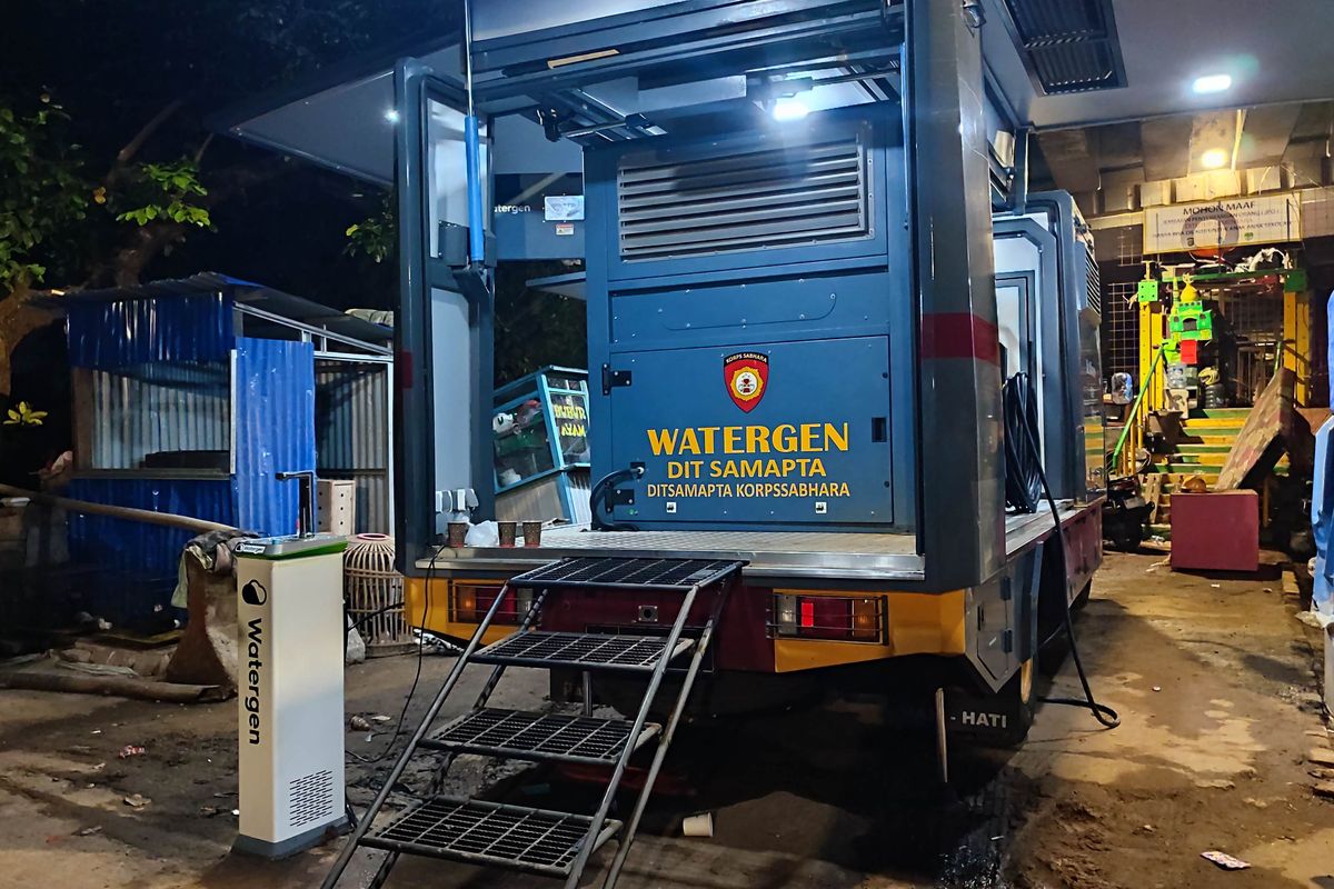 Tak Hanya Dapur Lapangan, Korps Sabhara Polri Juga Turunkan Watergen ke ...