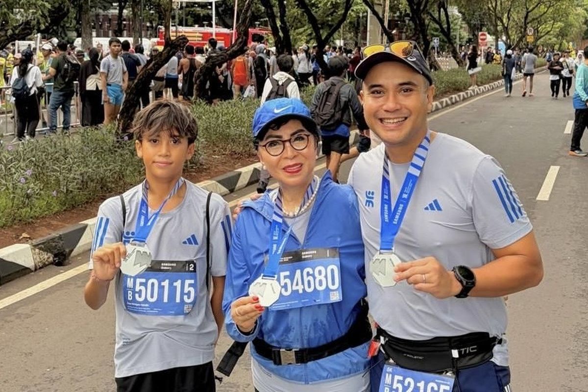 Cerita Almitra: Nenek yang Ikut Jakarta Running Festival Bareng Anak ...