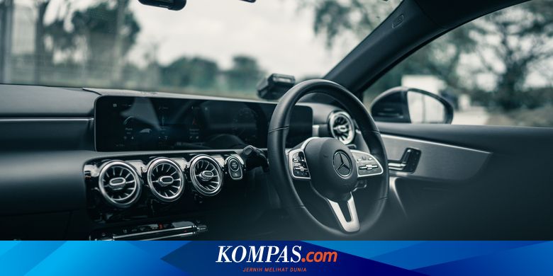 Mudah, Ini Cara Mengusir Bau Rokok dari Dalam Mobil