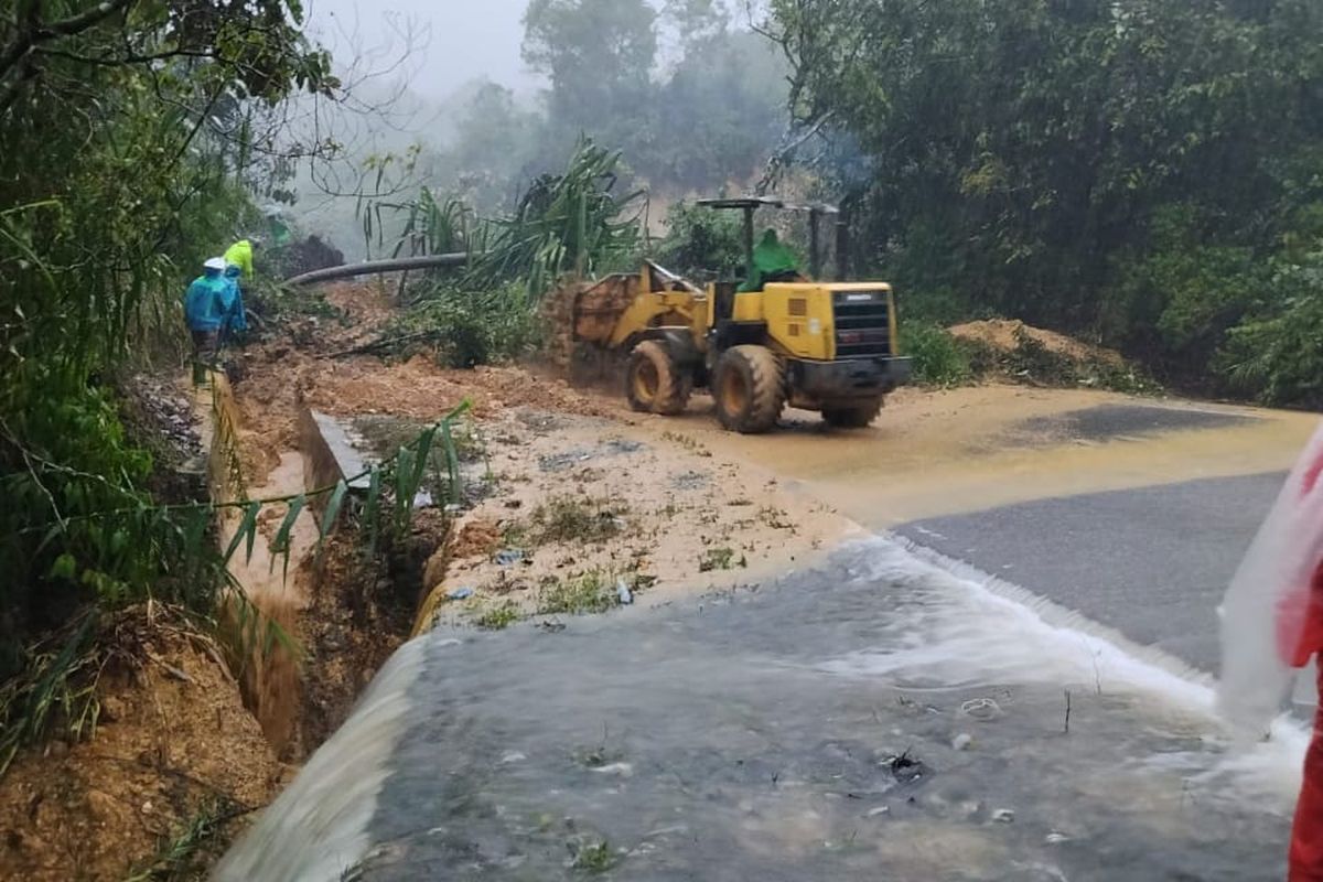 Cara Pemerintah Tangani Banjir dan Longsor di Aceh, Sumut, dan Sumbar