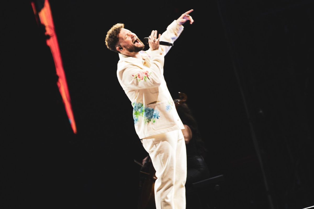 Lirik Lagu Lighthouse, Singel Terbaru dari Calum Scott